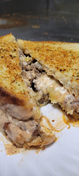 Home - It's A Must Café - Feat. 21+